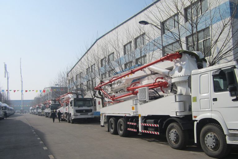 How Spider Boom Concrete Pumps Are Used in Complex Architectural Projects